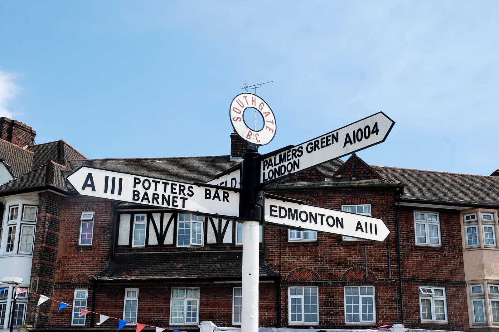 Living in Southgate - Area Guide | Foxtons