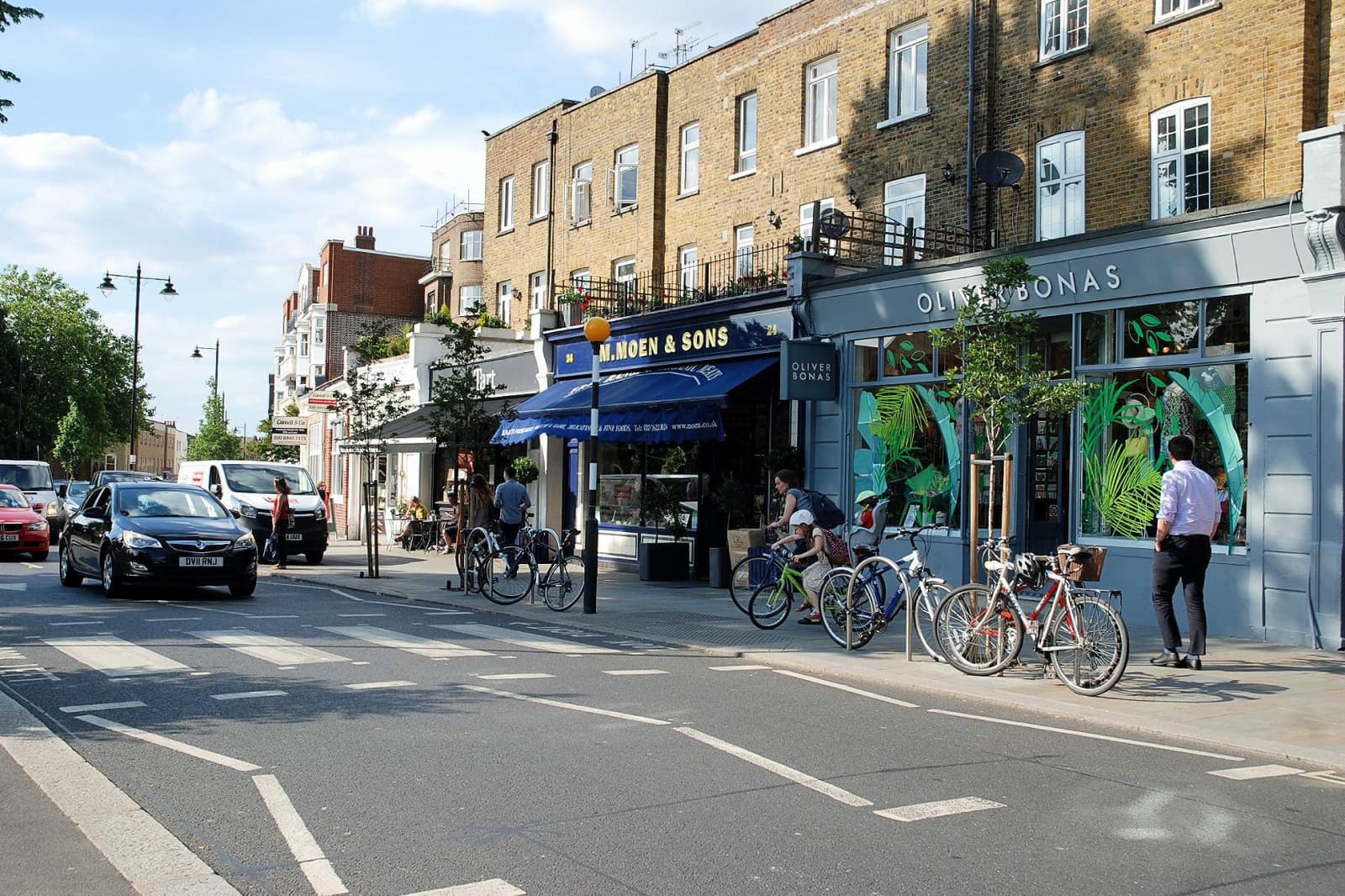 Living in Sw11 - Area Guide | Foxtons