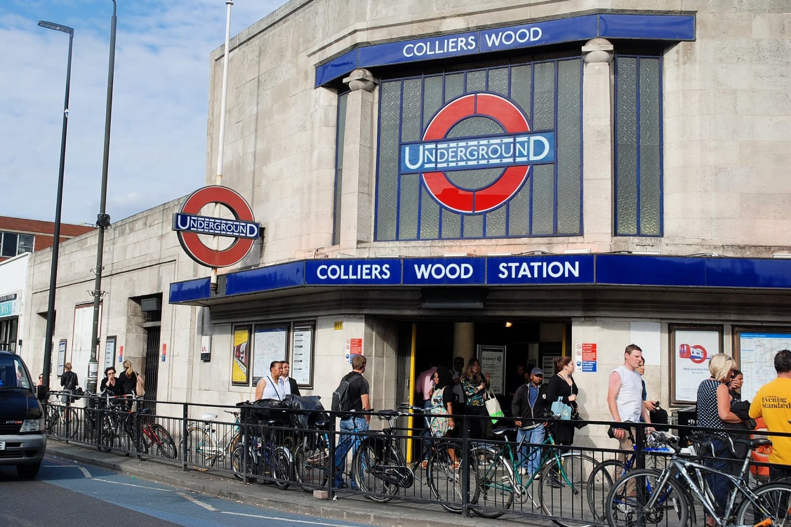 Living in Colliers Wood - Area Guide | Foxtons
