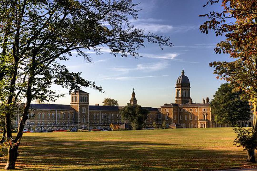 Living in Friern Barnet - Area Guide | Foxtons