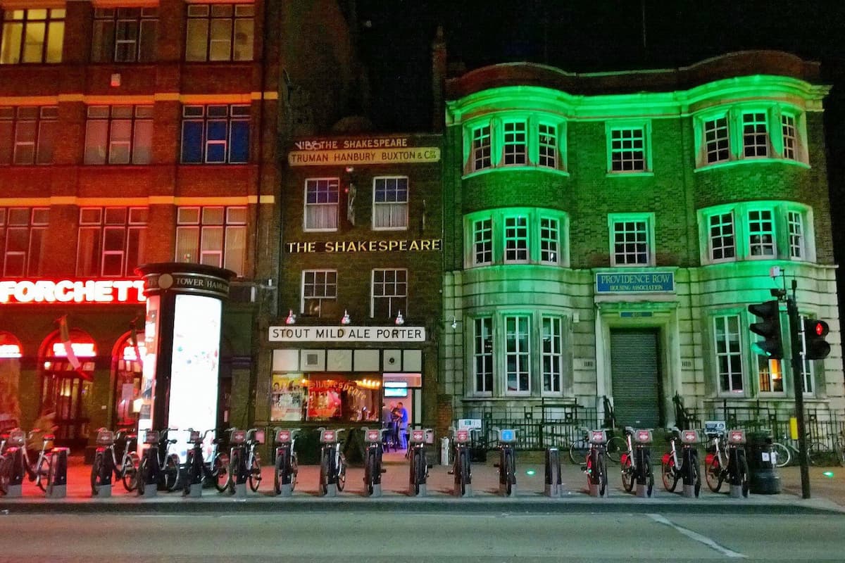 Living in Dalston - Area Guide | Foxtons