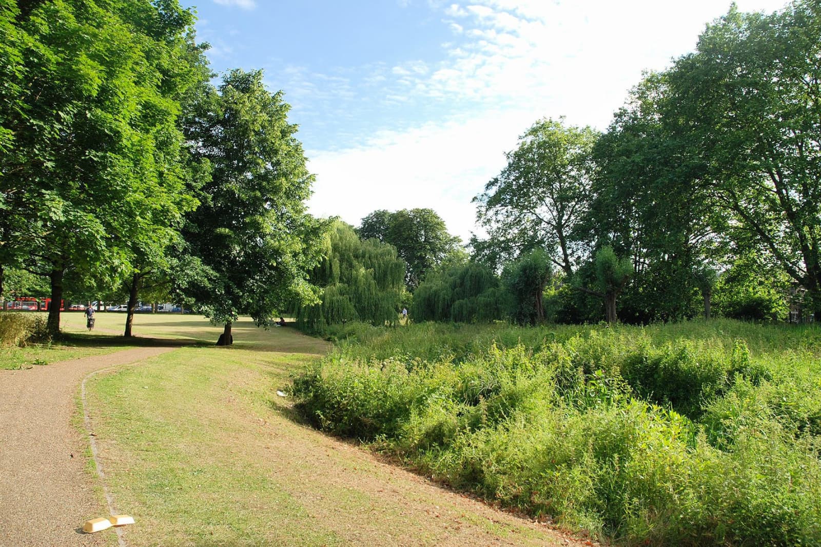 Living in Tooting Bec - Area Guide | Foxtons