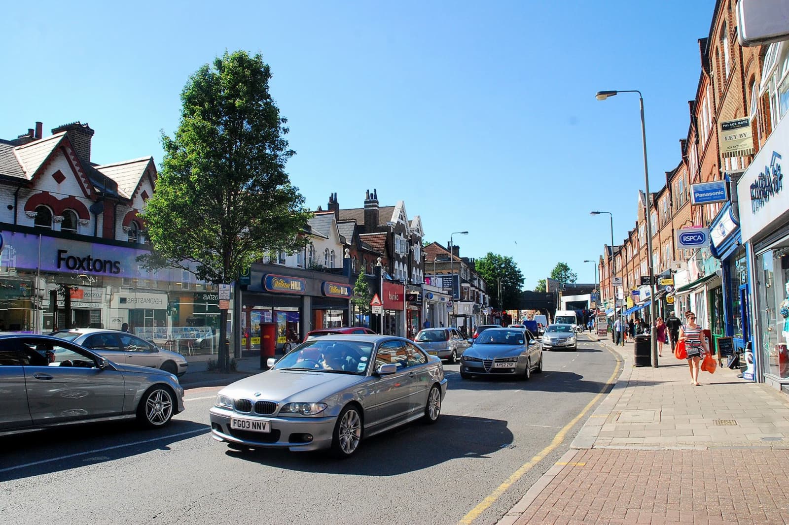 Living in Tooting Bec - Area Guide | Foxtons