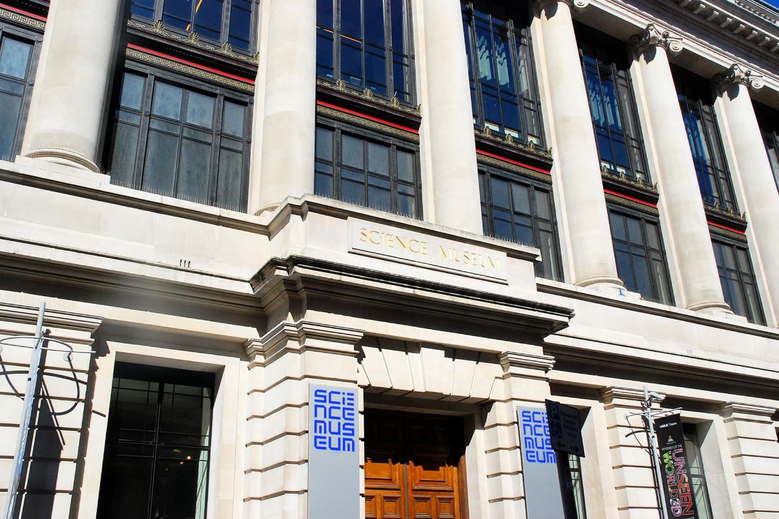 Living in Sloane Square - Area Guide | Foxtons