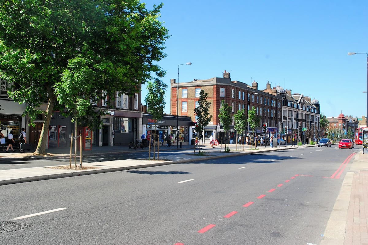 Living in Tooting Bec - Area Guide | Foxtons