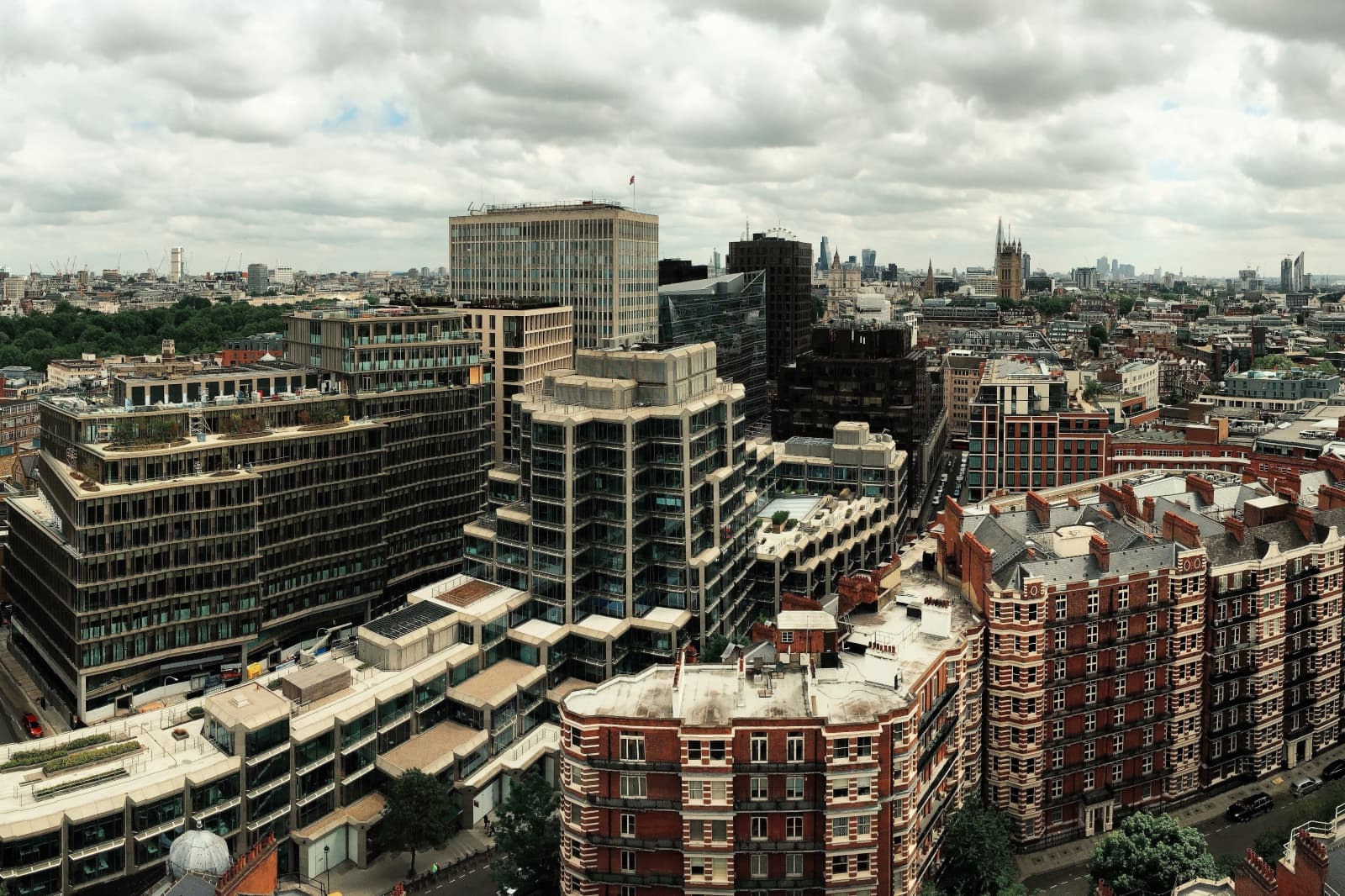 Living in Sw1 - Area Guide | Foxtons